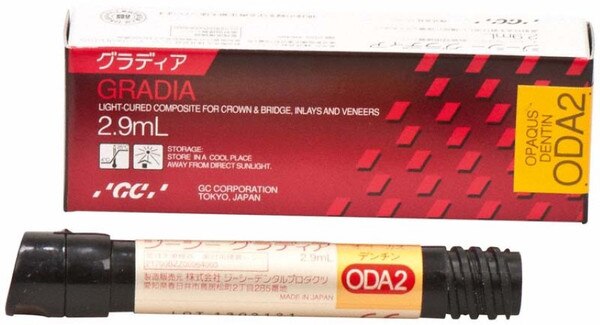 Gradia opaqus Dentin 2.9ml paste syringe Shade: ODA2