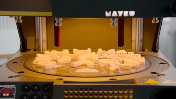 Mayku Multiplier, Desktop Pressure Forming Machine